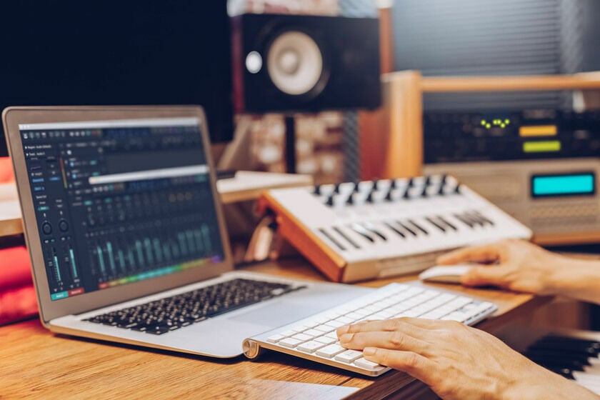 Home studio: How to set it up? [Guide] - Muziker