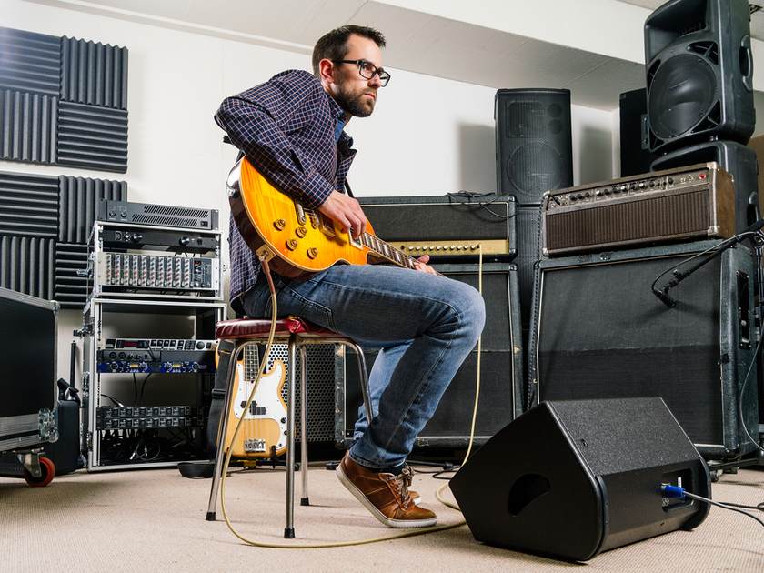 We will advise you on how to choose the right guitar amplifier - Muziker