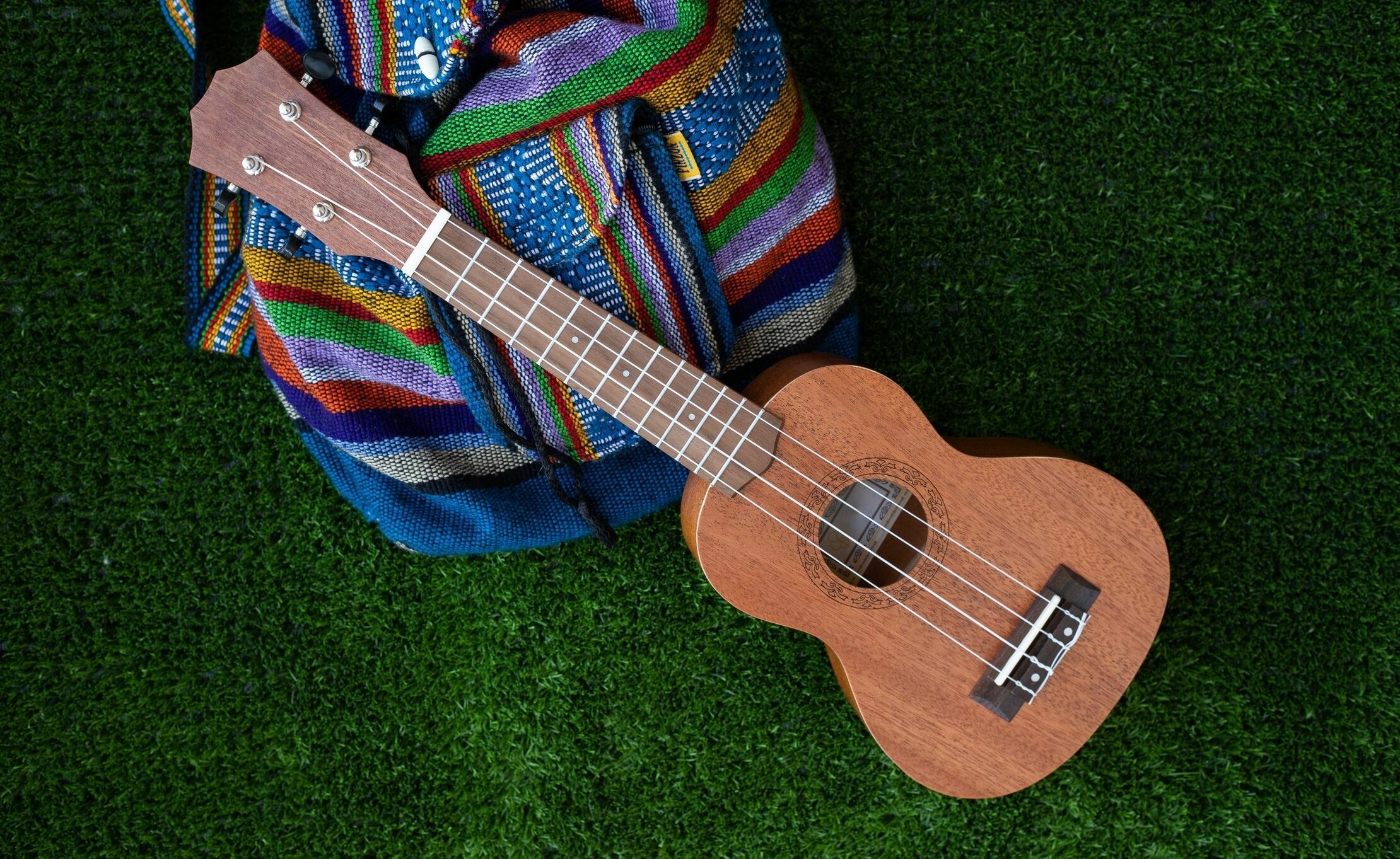Engedd meg, hogy tanácsot adjanak a ukulele választásakor. - Muziker