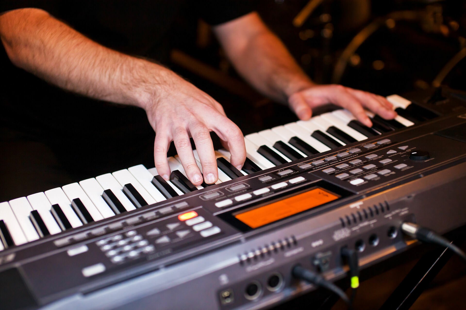 Jak vybrat keyboard - Muziker