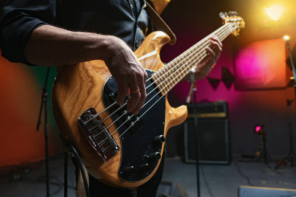 How to choose a bass guitar - Muziker